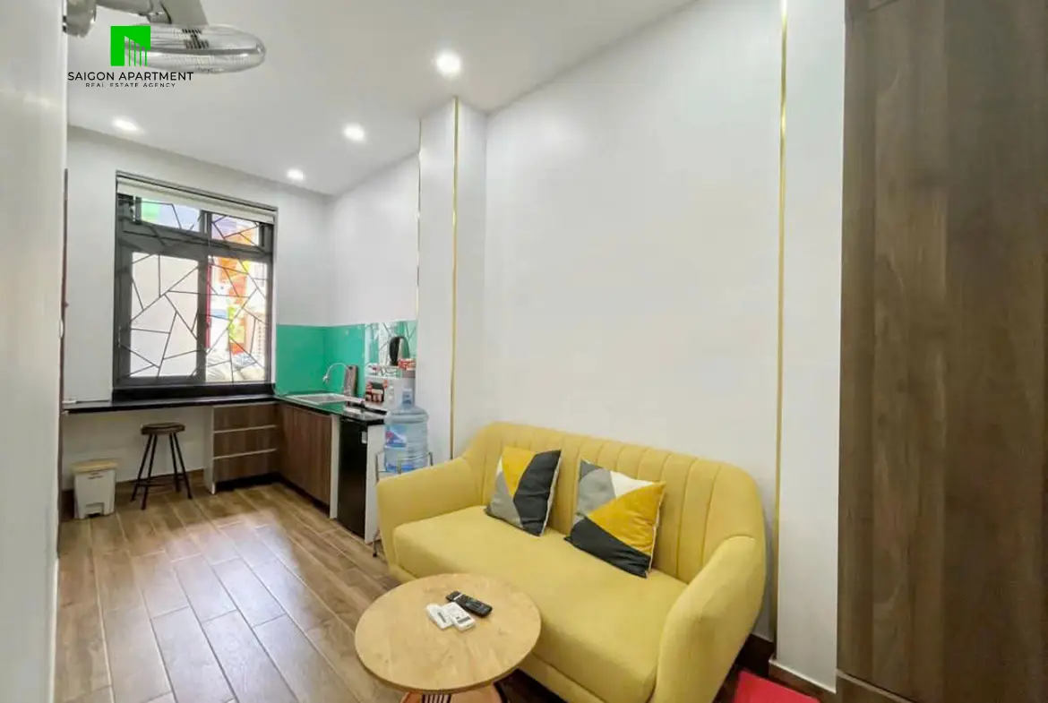 Centrally located District 1 serviced studio for rent in HCM