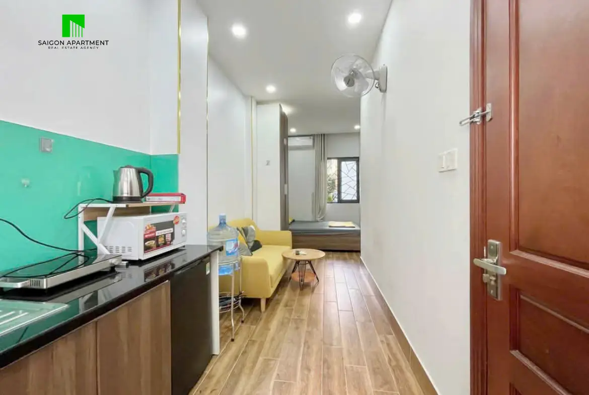 Centrally located District 1 serviced studio for rent in HCM