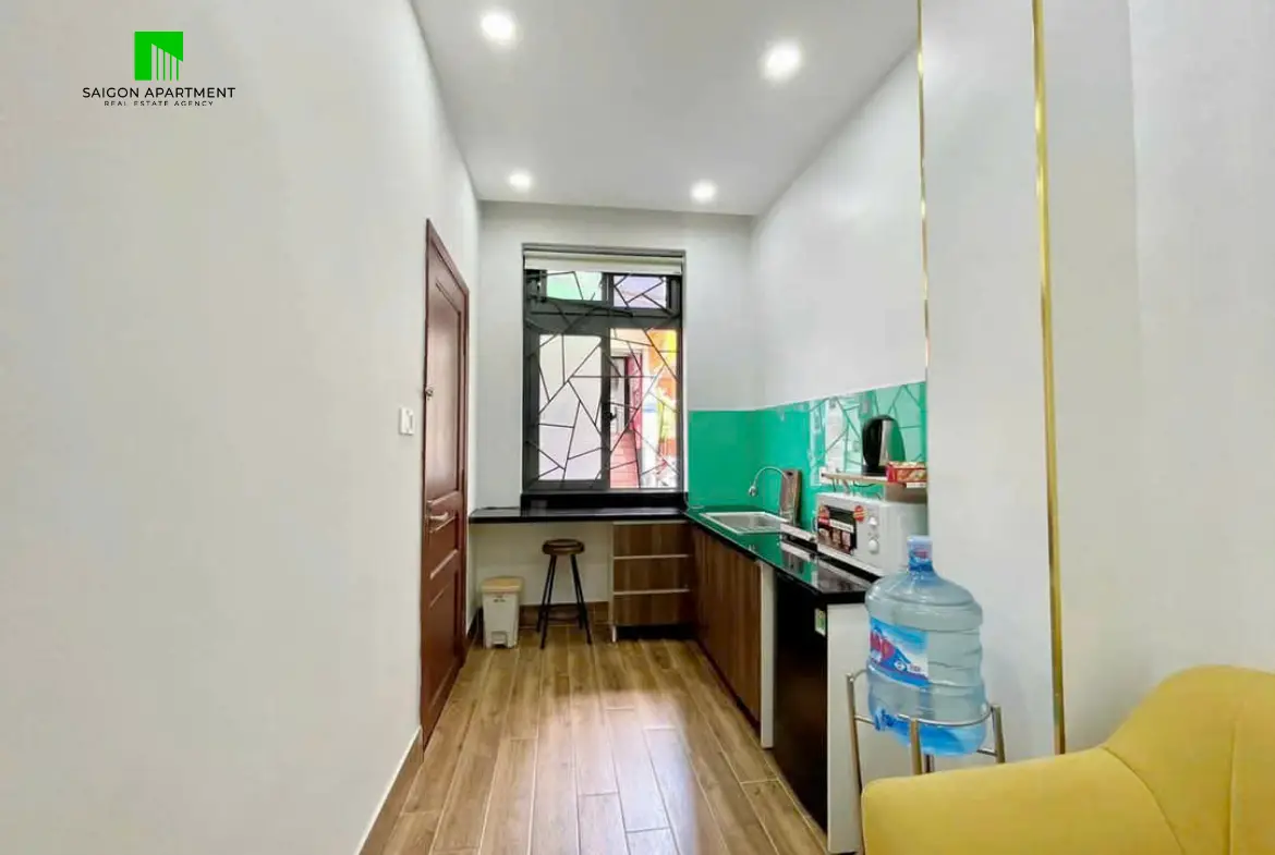 Centrally located District 1 serviced studio for rent in HCM